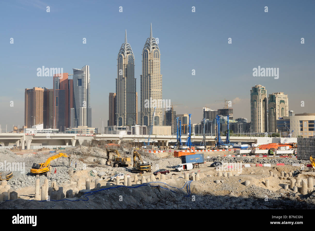 Dubai pearl hi-res stock photography and images - Alamy