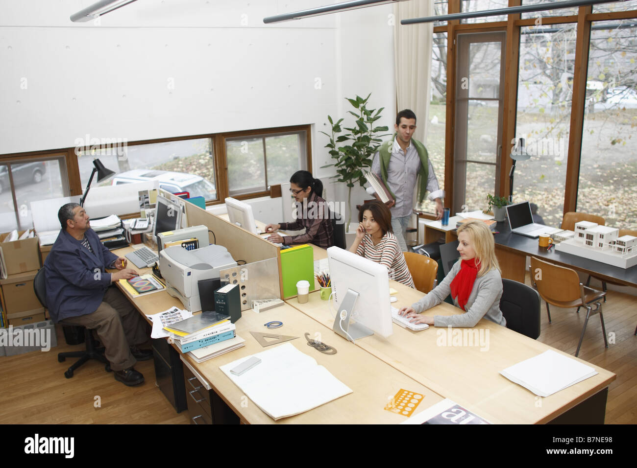 Walk in office hi-res stock photography and images - Alamy