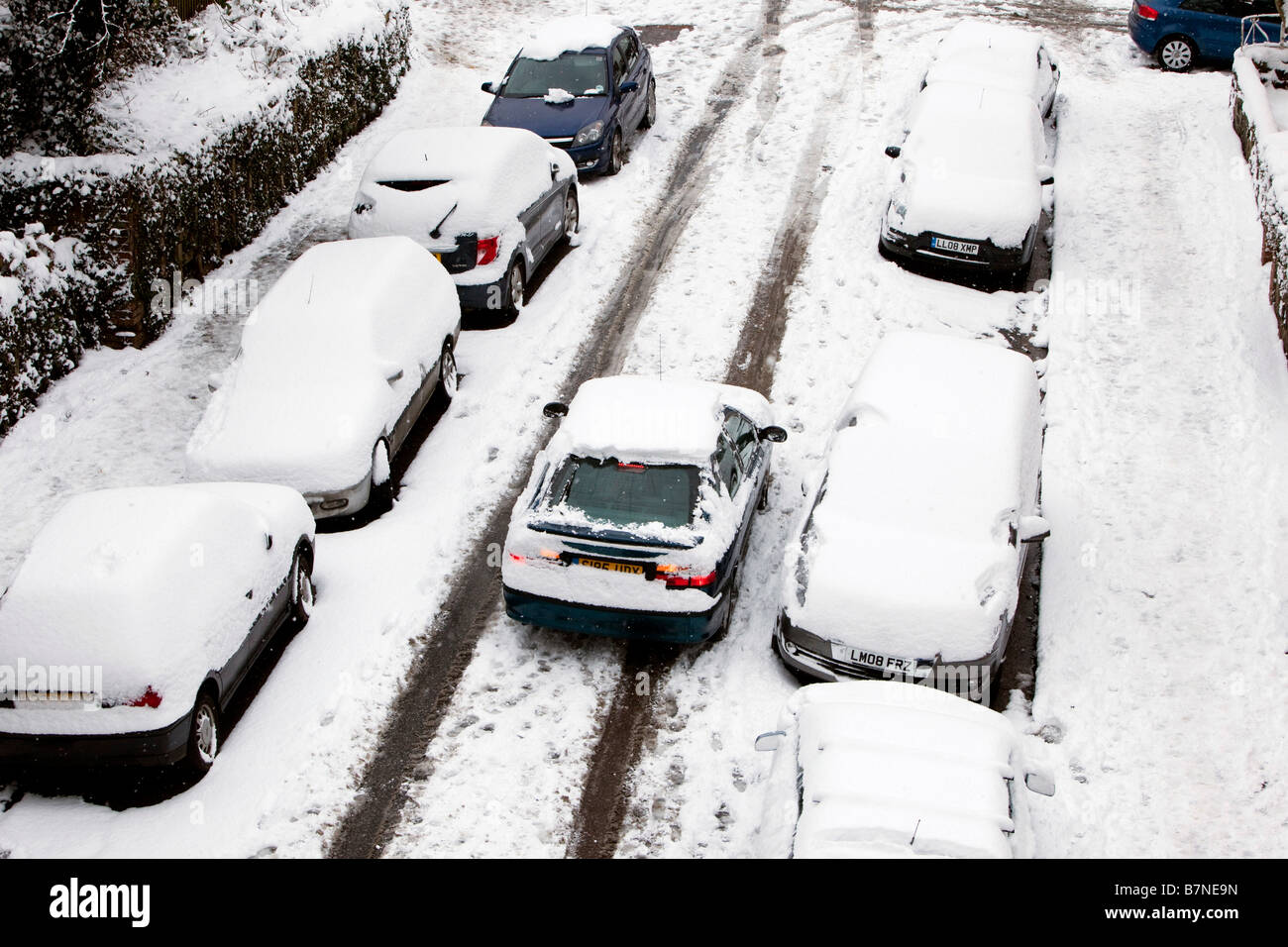 A Street in north London on the 2nd of February 2009 after the heaviest ...
