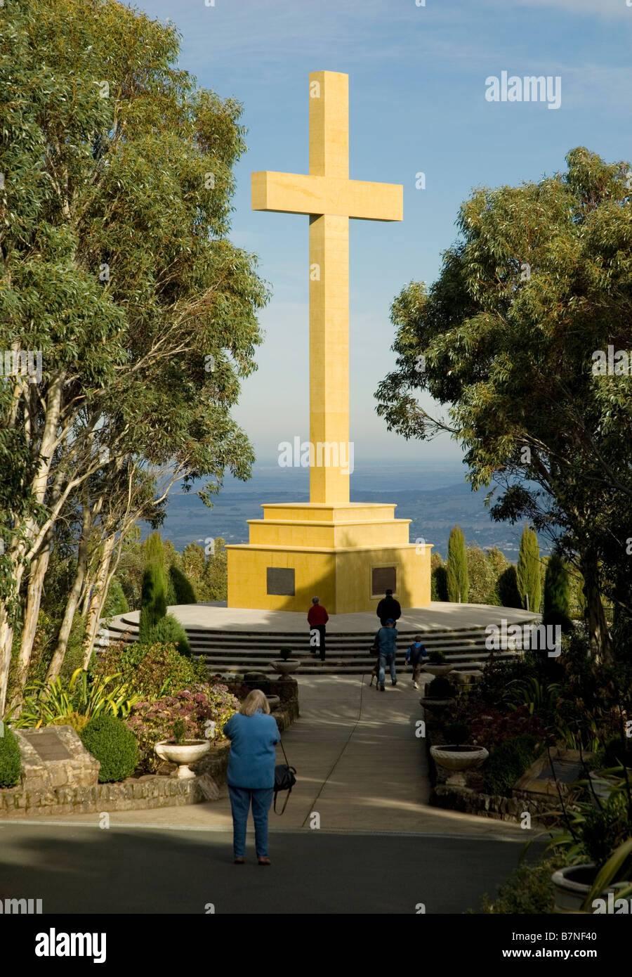 Australian memorial cross hi-res stock photography and images - Alamy