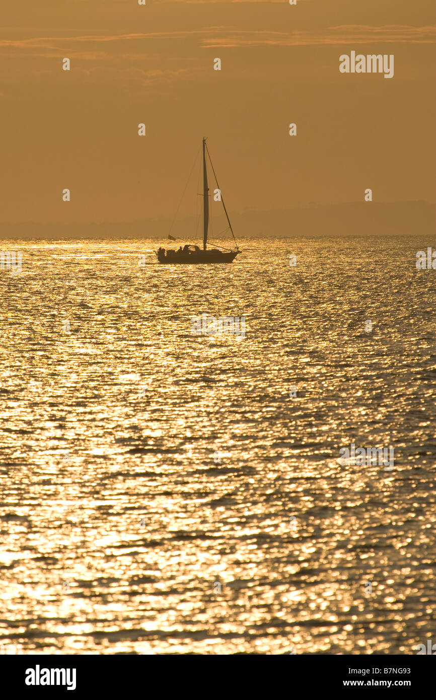 Solent water hi-res stock photography and images - Alamy