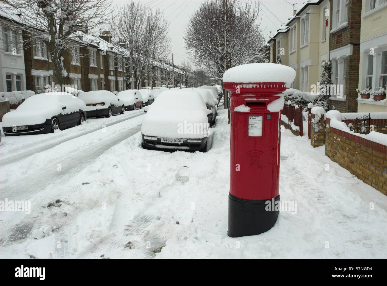 Wimbledon london streets hi-res stock photography and images - Alamy