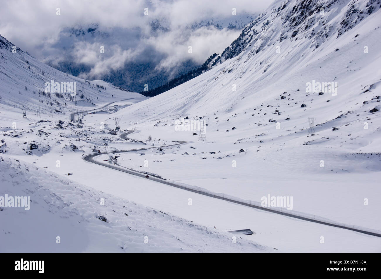 Julier pass road switzerland hi-res stock photography and images - Alamy