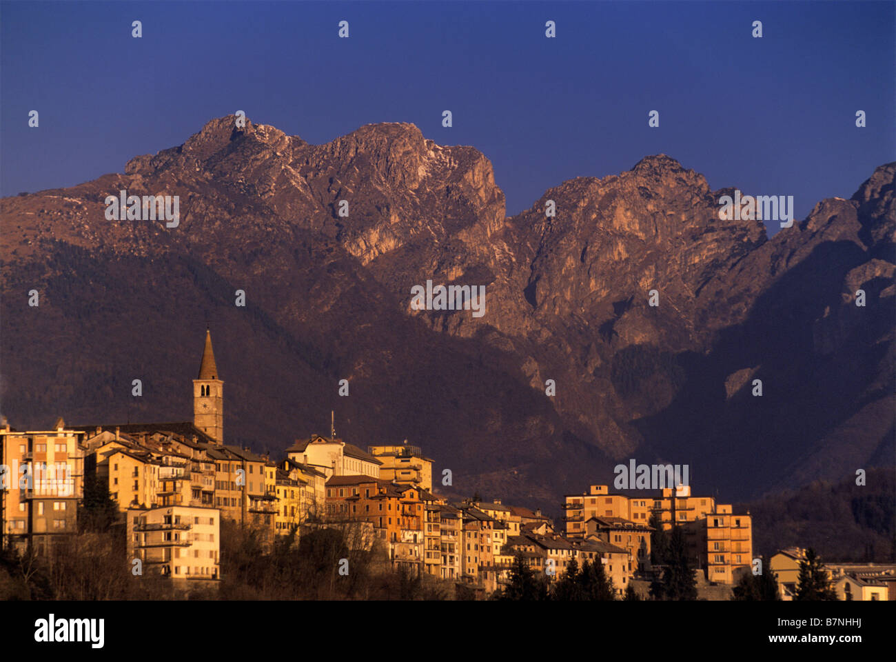 Bellunesi dolomiten hi-res stock photography and images - Alamy