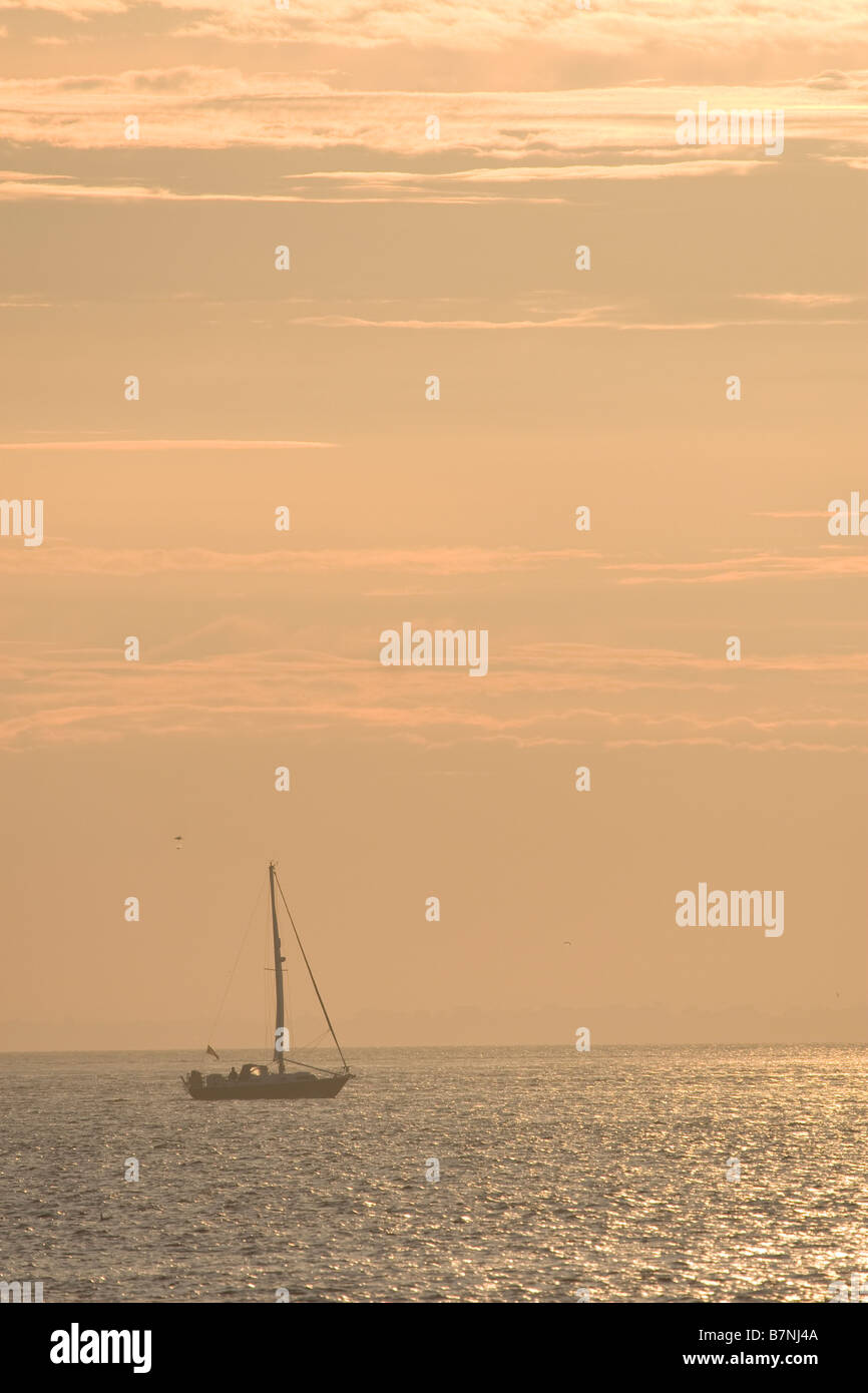 Solent water hi-res stock photography and images - Alamy