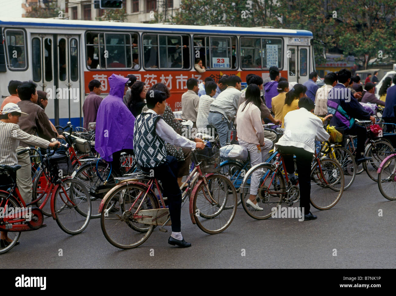 Chinese people, Chinese men, Chinese women, bicyclist, bicyclists ...