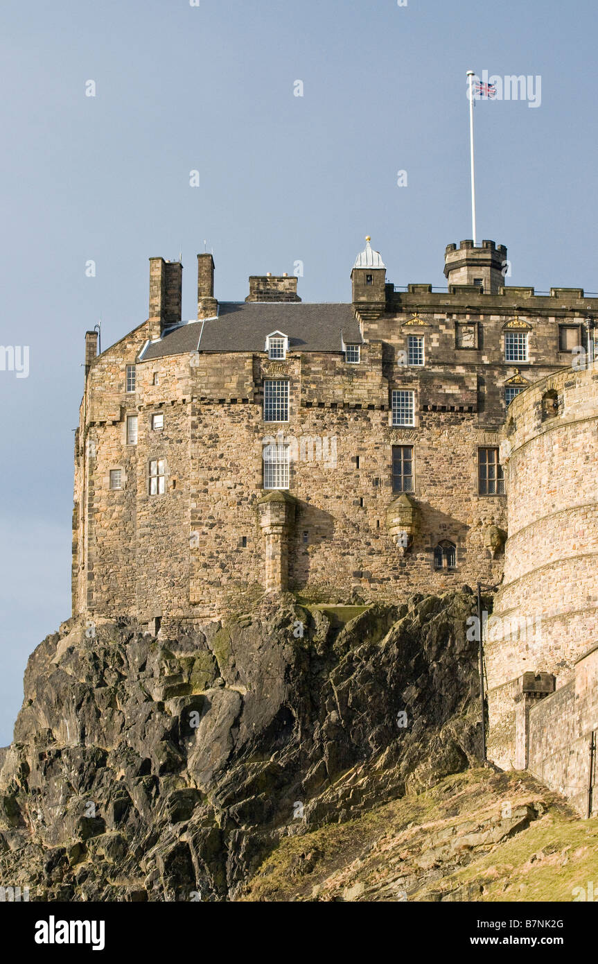 Edinburgh castle ramparts hi-res stock photography and images - Alamy