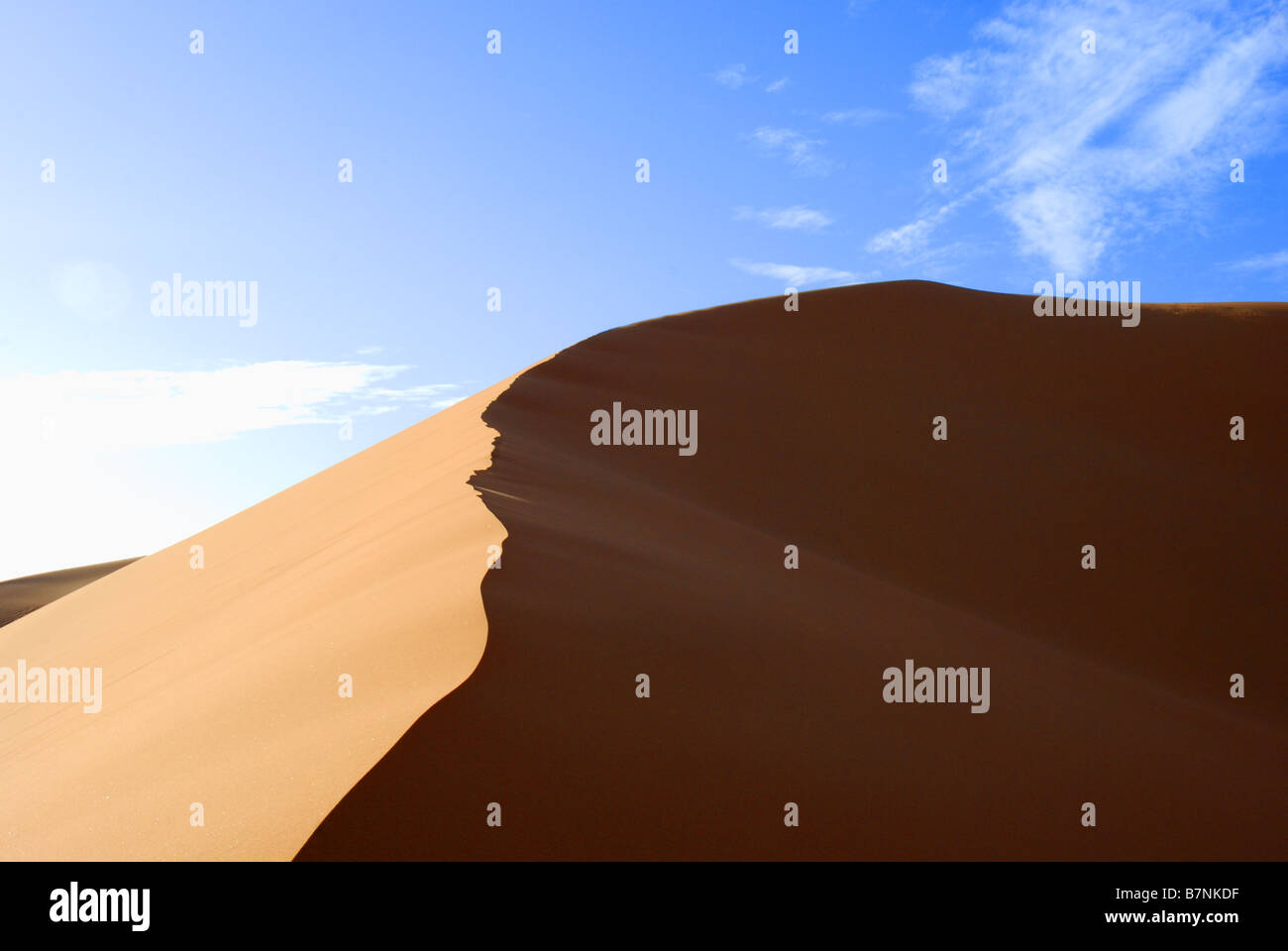 Seif dunes hi-res stock photography and images - Alamy