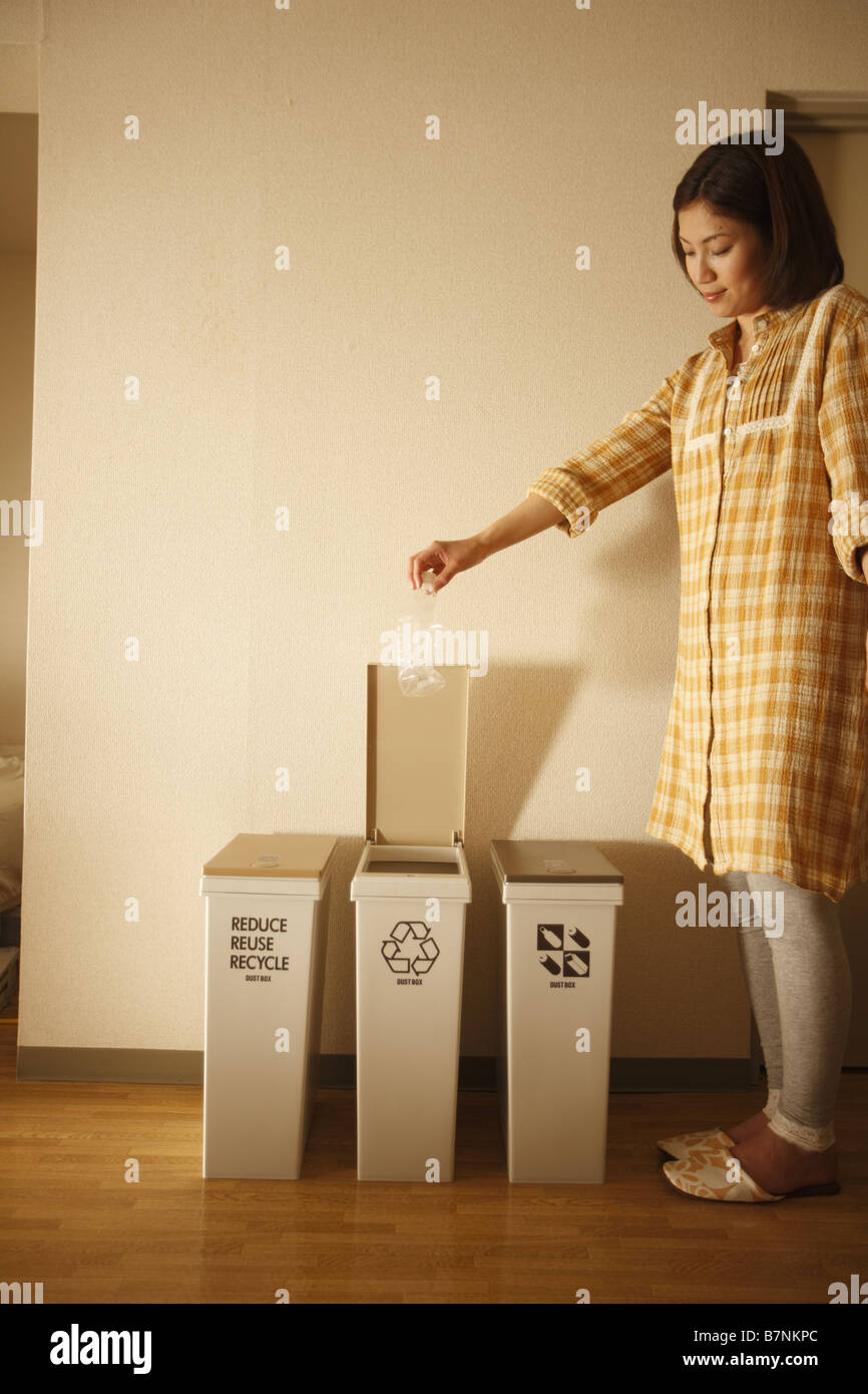 Japan trash not bin not waste hi-res stock photography and images - Alamy