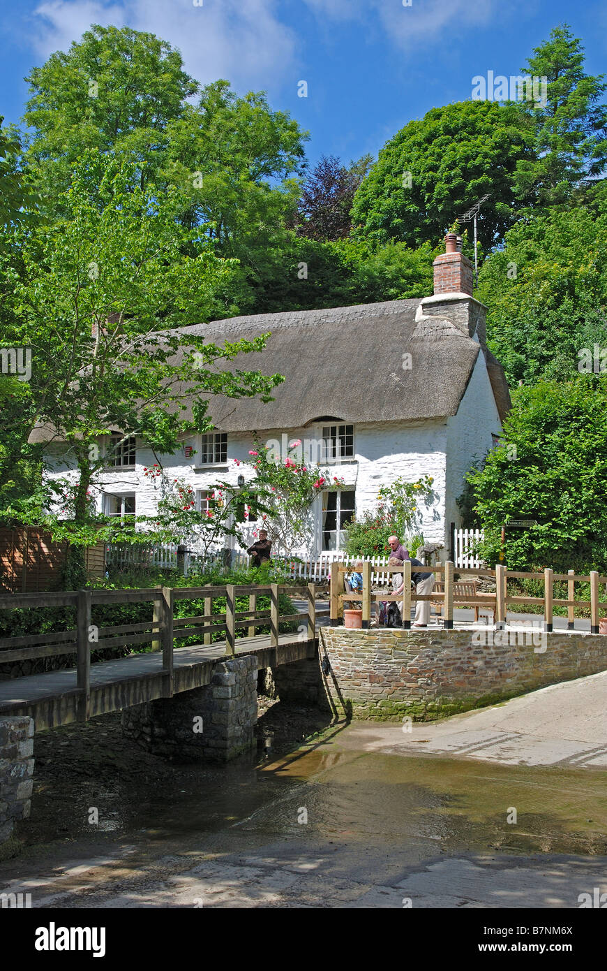 a charming cottage at helford in cornwall,uk Stock Photo - Alamy