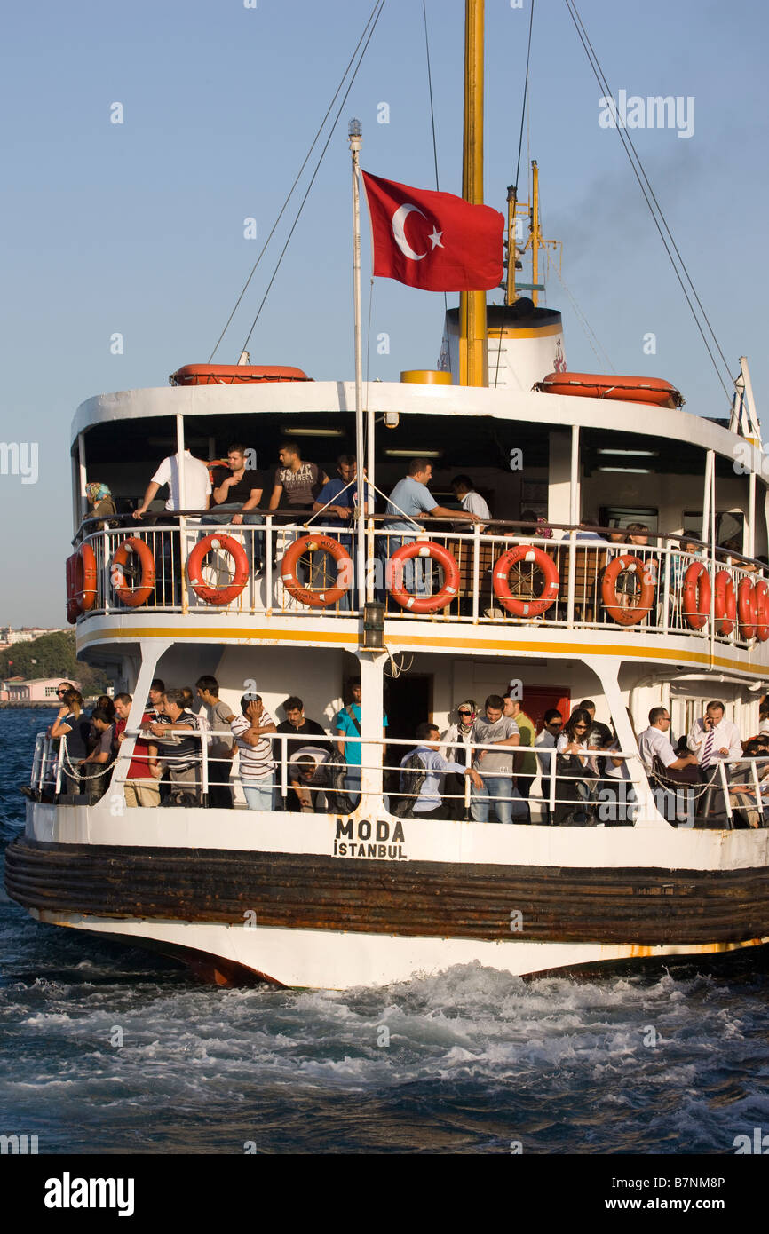 Ferry crossing the sea of marmara hi-res stock photography and images ...