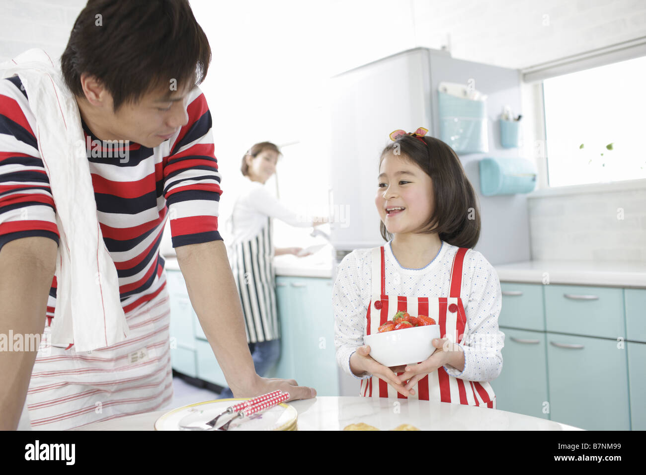 Helping black girl girls hi-res stock photography and images - Alamy