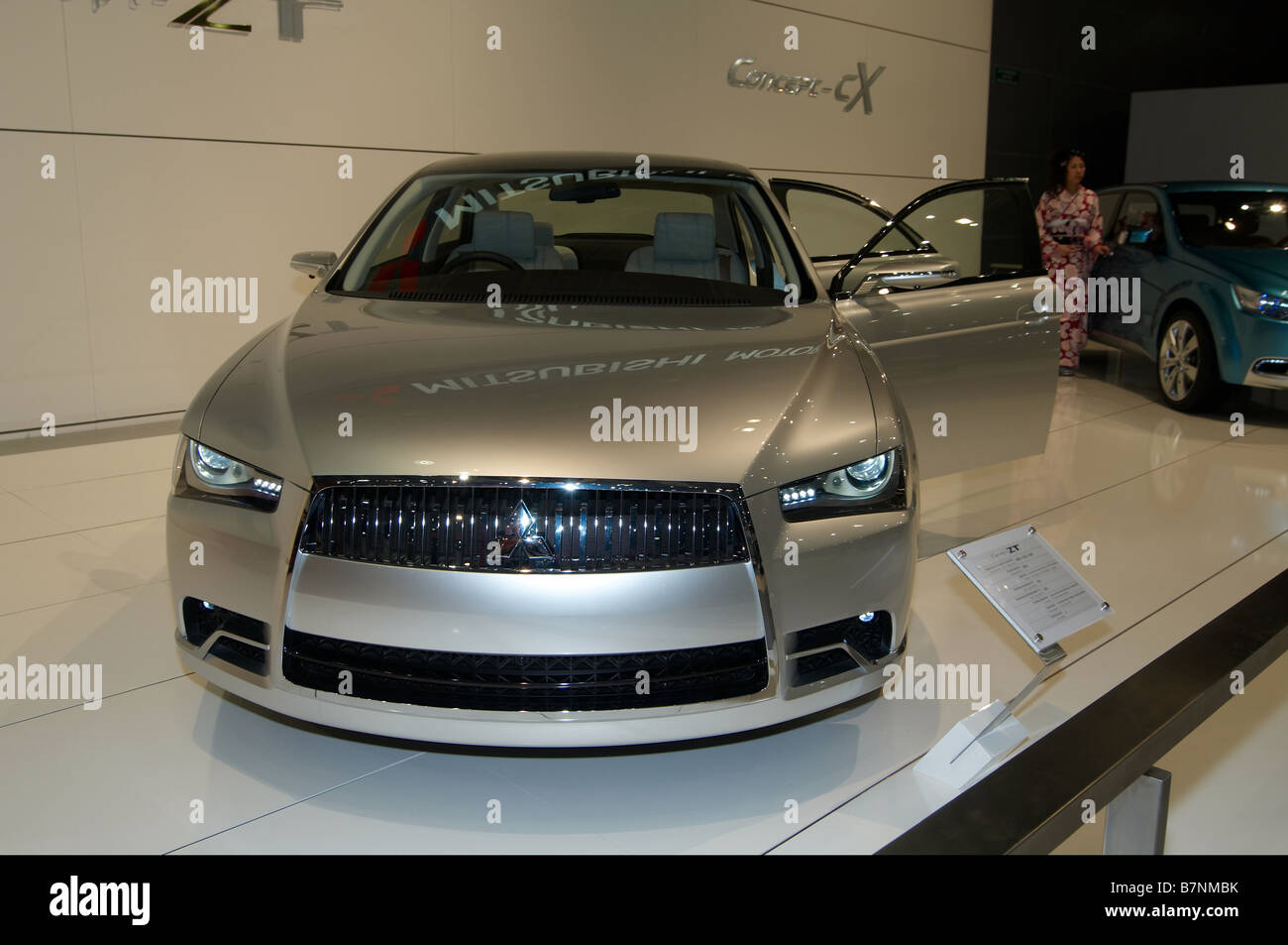 Mitsubishi Concept ZT - new concept car Moscow International Automobile ...