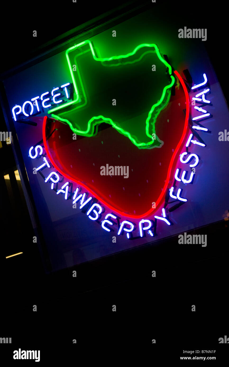 Poteet strawberry festival hi-res stock photography and images - Alamy