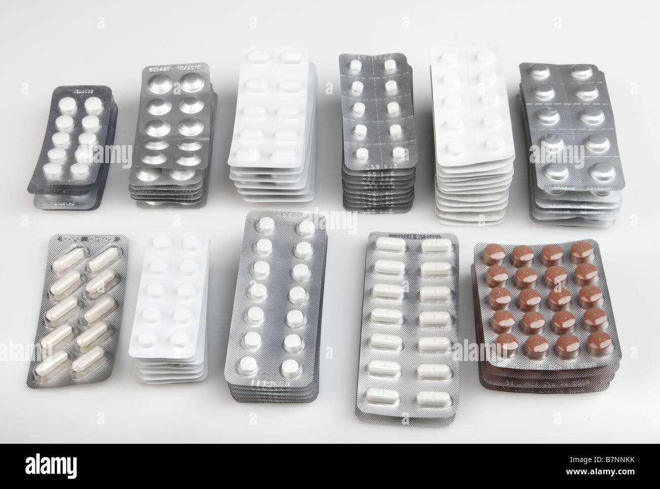 Expiration date for medicines Stock Photo - Alamy