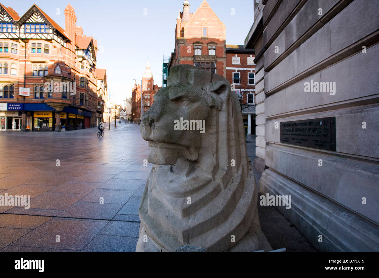 Nottingham market place hi-res stock photography and images - Alamy