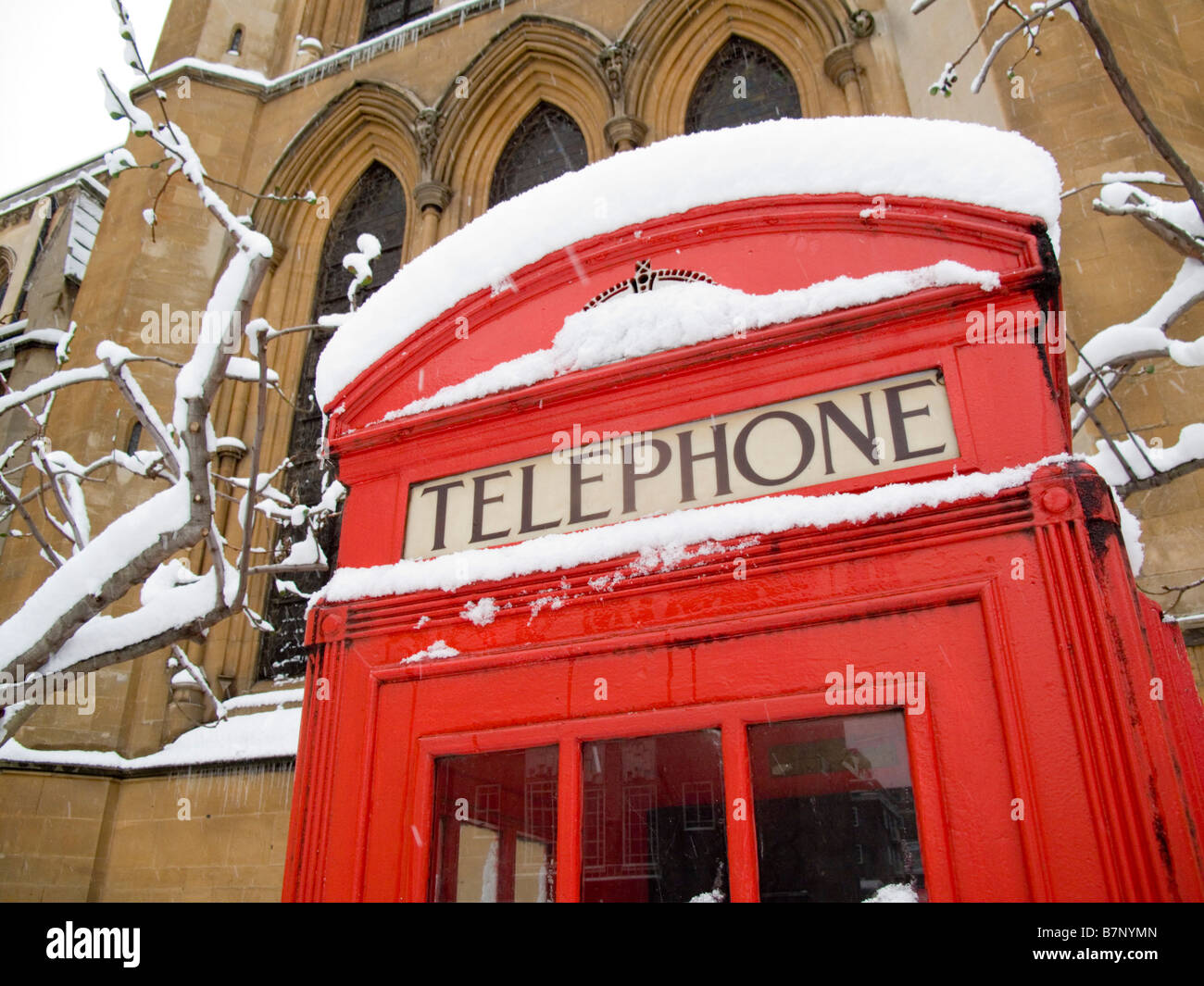 Classic Red Telephone Box High Resolution Stock Photography and Images ...
