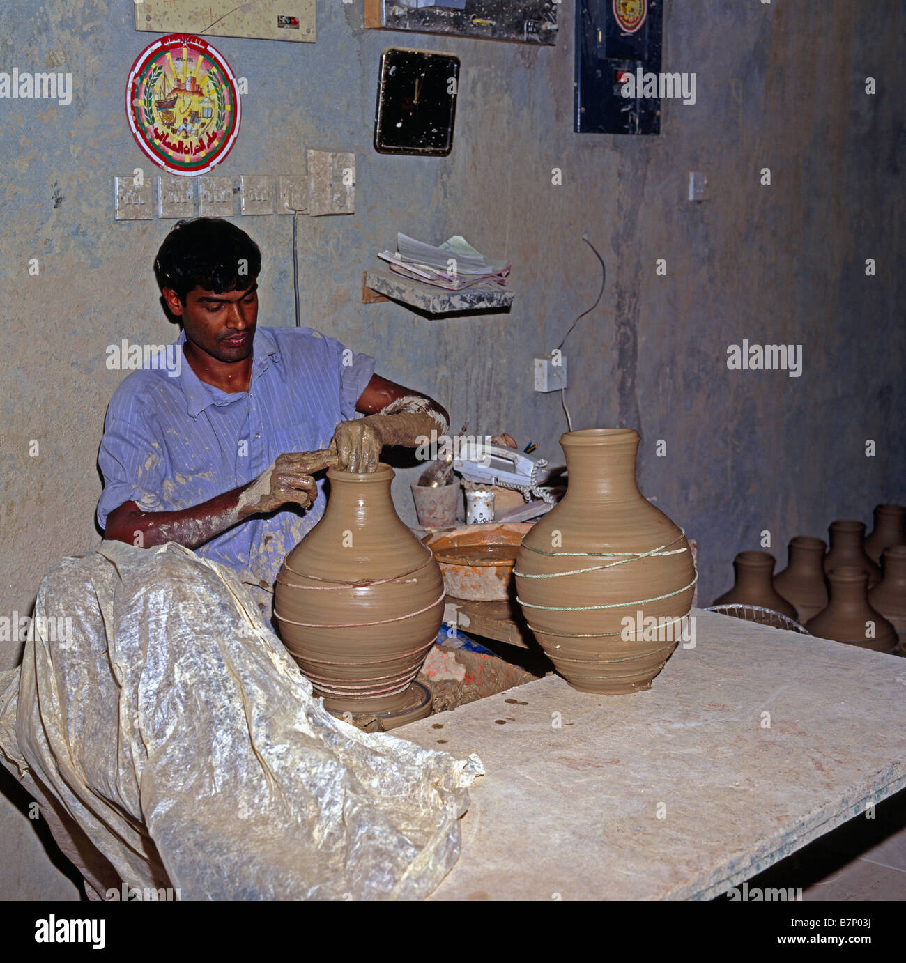 Bahla Oman Pottery Man Making Pots At Wheel Stock Photo - Alamy