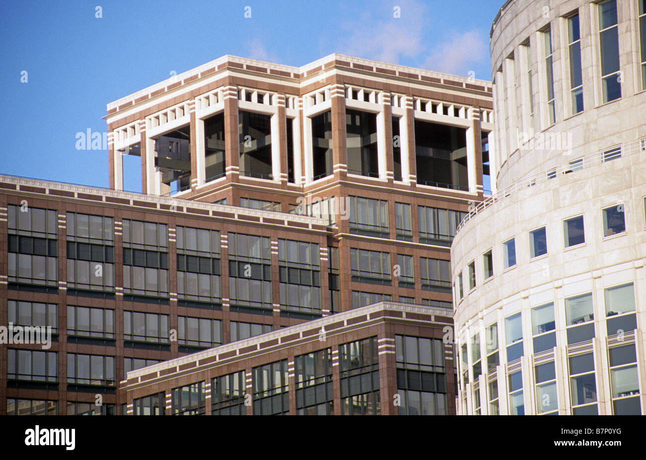 Details of upper parts of Nos 10 (left) and 20 (right) Cabot Square ...