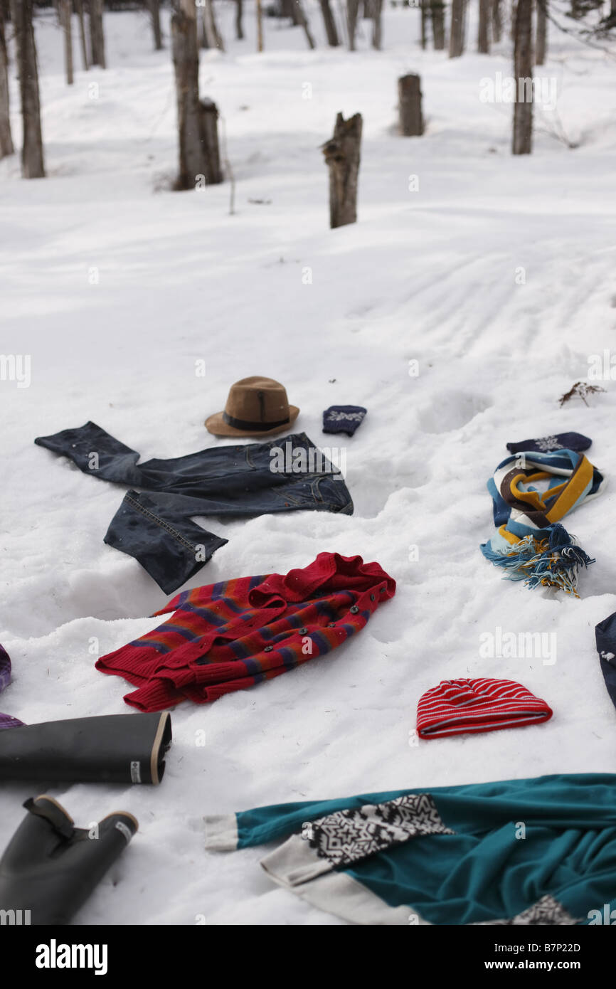 Clothes scattered hi-res stock photography and images - Alamy