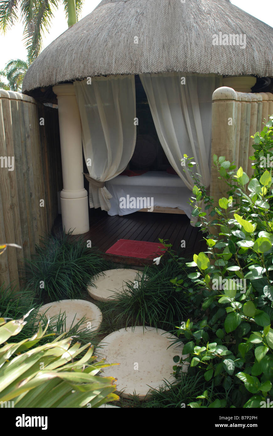 Massage tent hi-res stock photography and images - Alamy