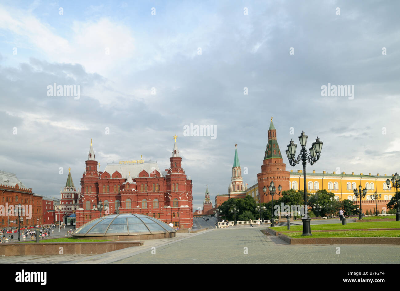 Kremlin and Historical Museum, Moscow Stock Photo - Alamy