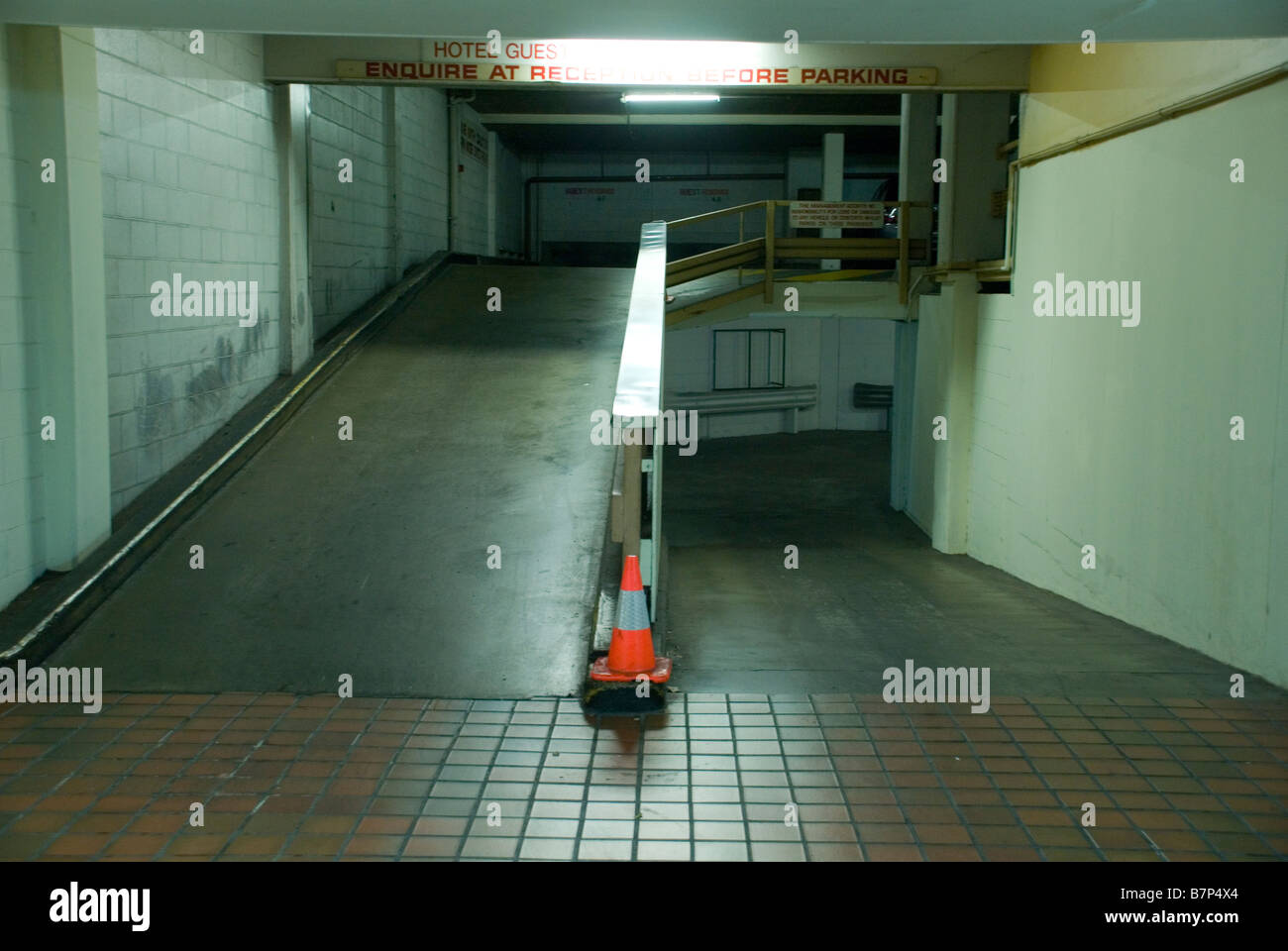 Car Ramps Stock Photos & Car Ramps Stock Images - Alamy