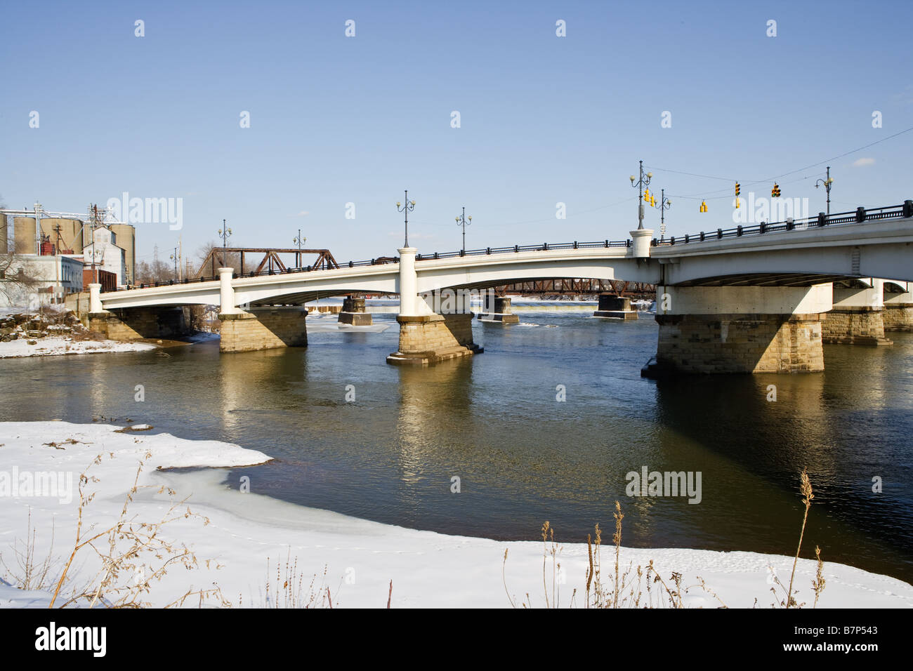 The "Y" Bridge in Zanesville Ohio Stock Photo - Alamy
