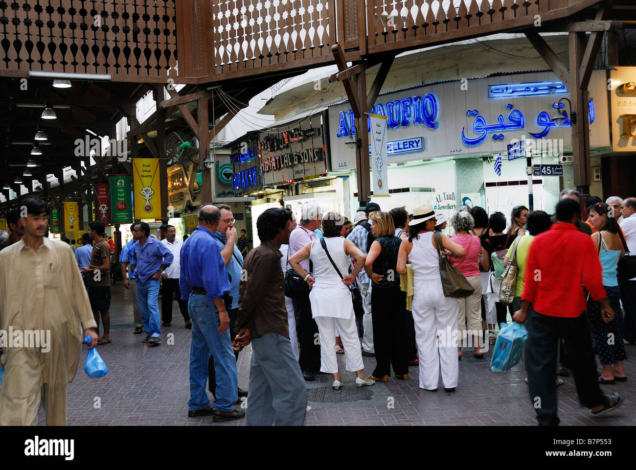 Dubai, "United Arab Emirates » Crowd of People, Tourists Shopping Plaza ...