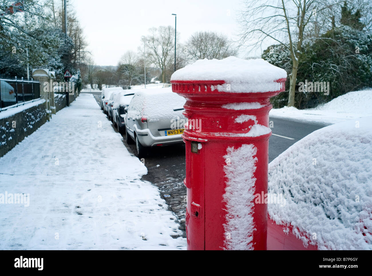 Post Box In The Snow High Resolution Stock Photography and Images - Alamy