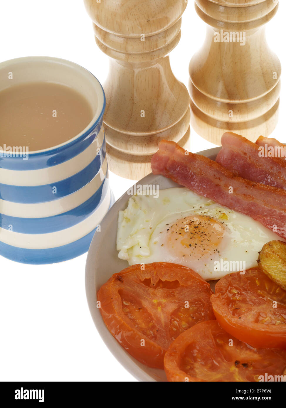 Cooked Breakfast with Streaky Bacon and Egg Stock Photo - Alamy