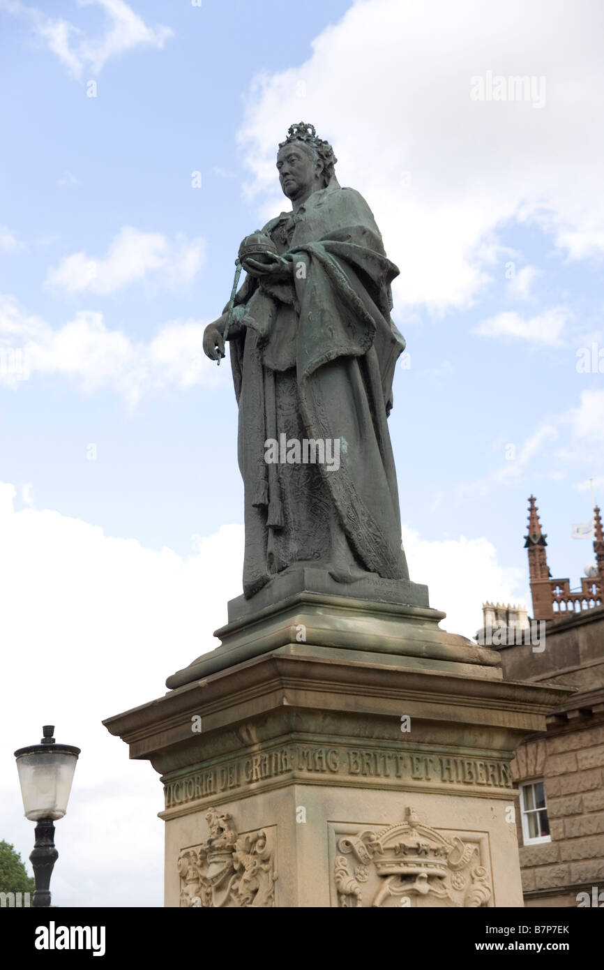 Chester Crown Court Building and the statue of Queen Victoria in ...