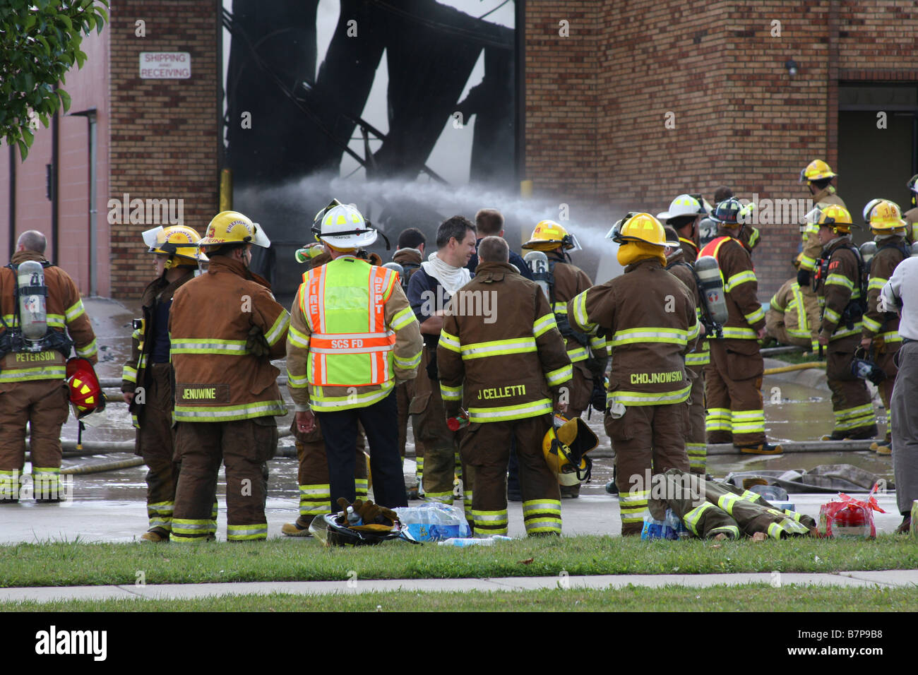 Group of firefighters hi-res stock photography and images - Alamy