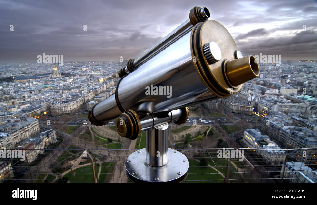 A telescope on the Eiffel Tower (Paris, France Stock Photo - Alamy