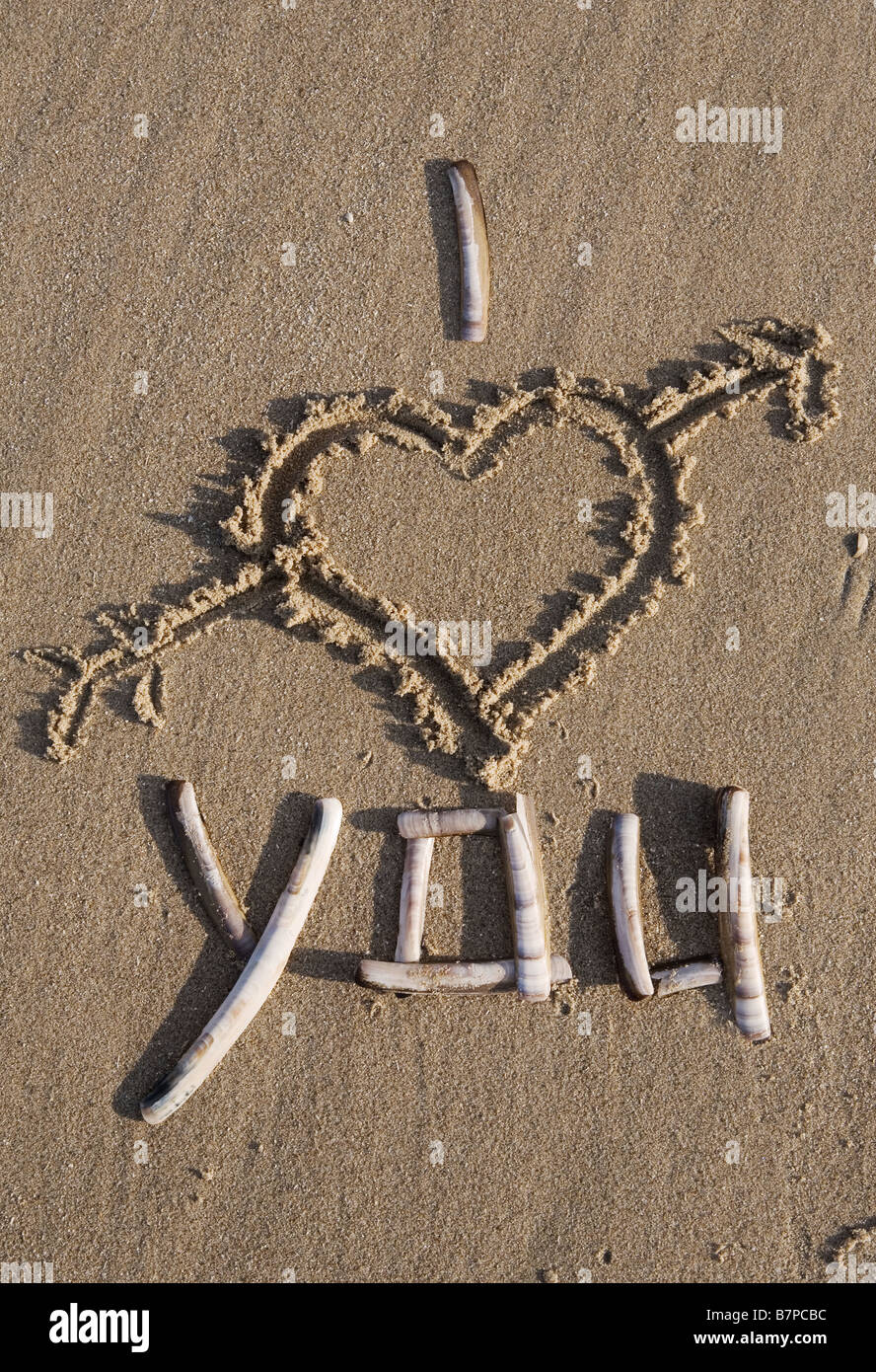 Drawing with sand hi-res stock photography and images - Alamy