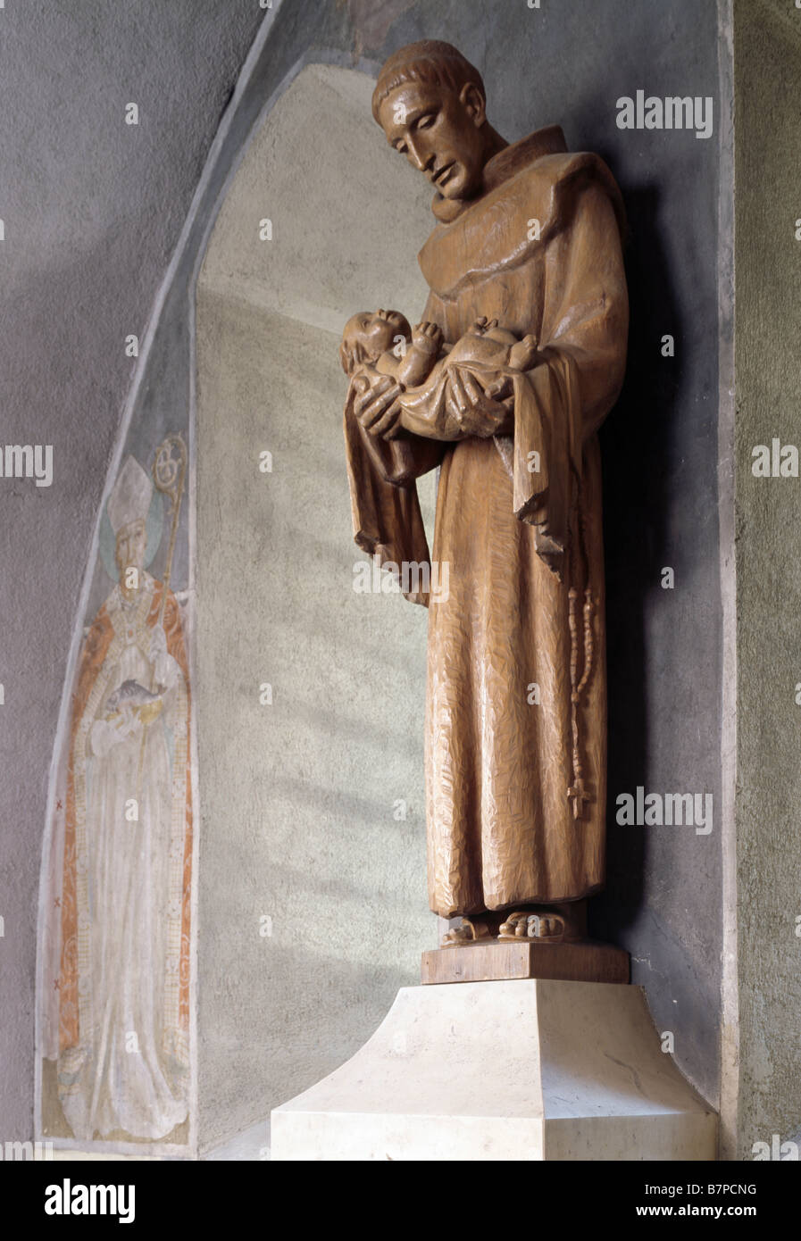 Antoniusstatue hi-res stock photography and images - Alamy