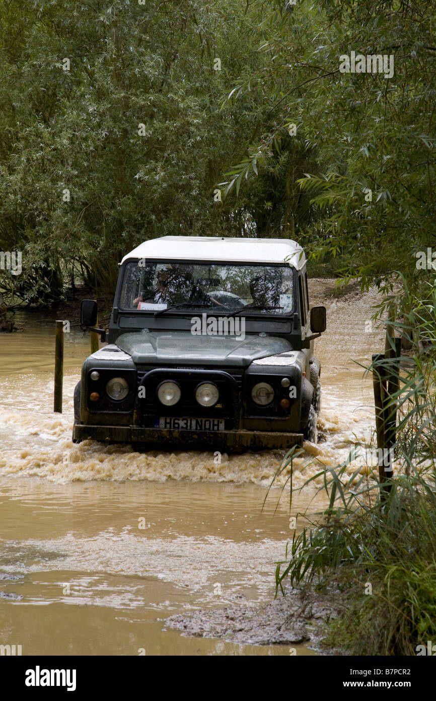 Land and water defender hi-res stock photography and images - Alamy
