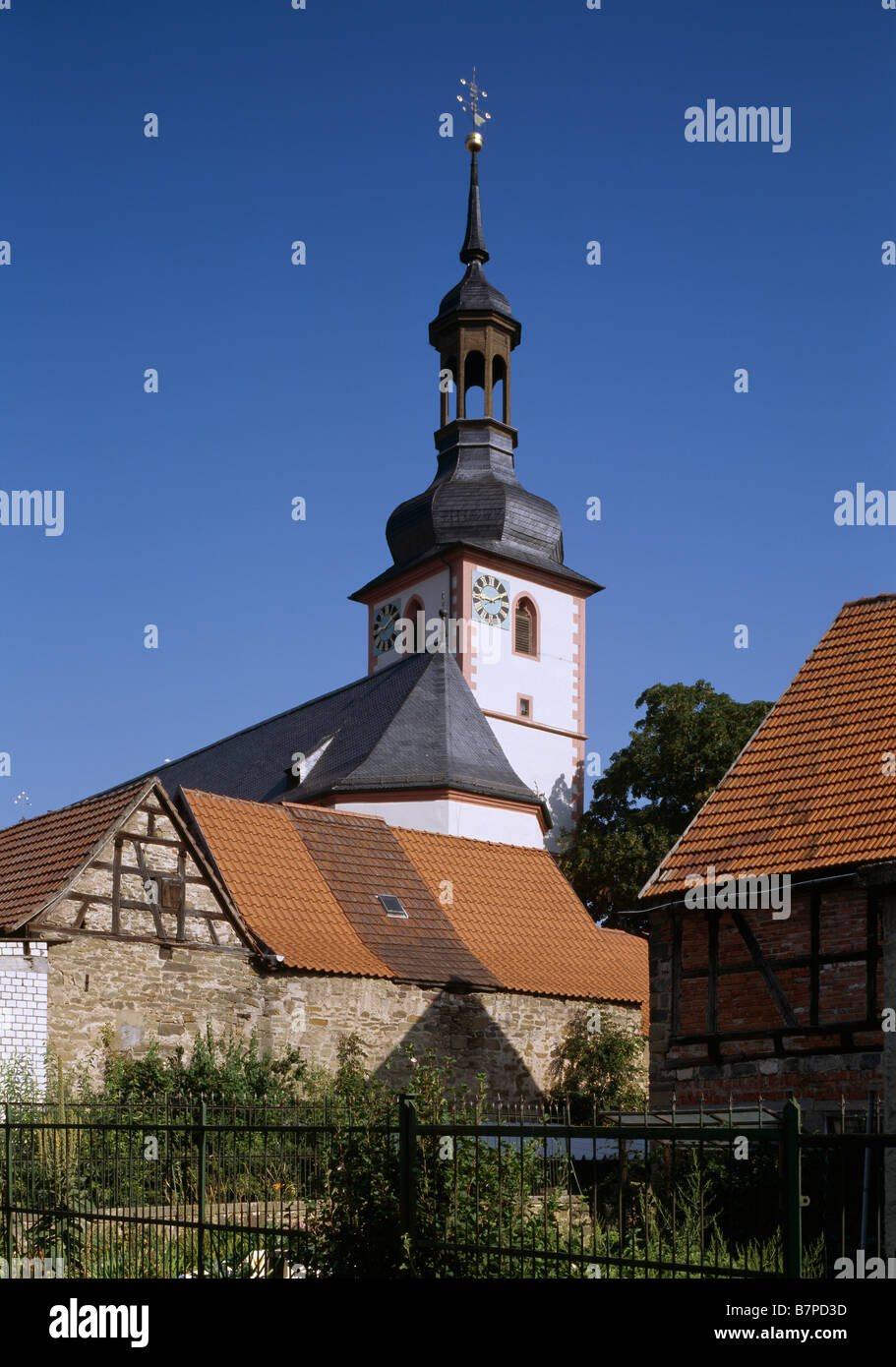 Geldersheim, St. Nikolaus, Südostansicht im Dorf Stock Photo - Alamy