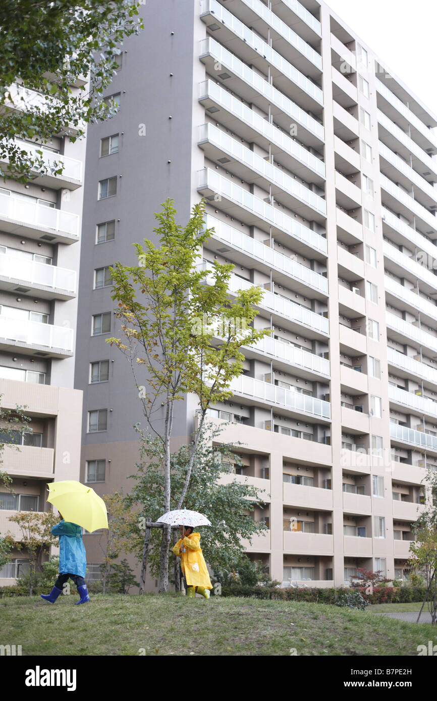 Opening an umbrella hi-res stock photography and images - Alamy