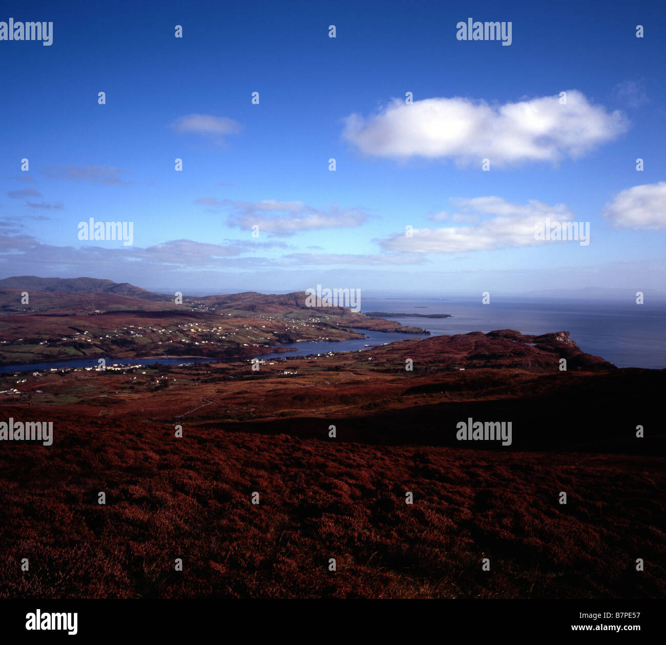 The dramatic cliffs of Slieve League The Amharc Mor near Bunglass ...