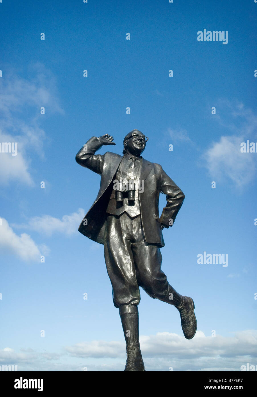 Statue of eric morecambe hi-res stock photography and images - Alamy