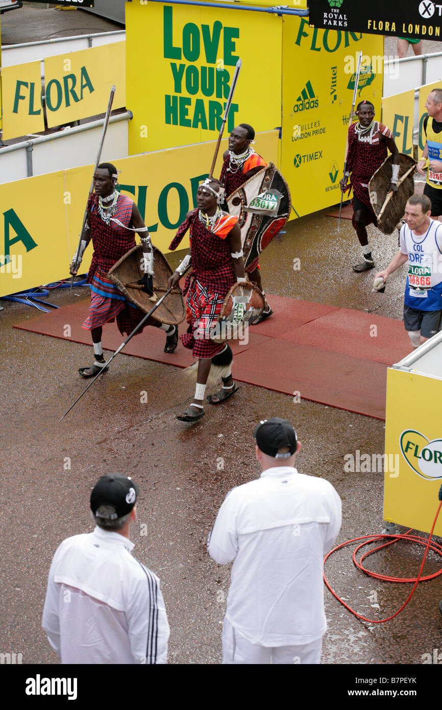 Masai Warriors running the London Marathon Stock Photo - Alamy