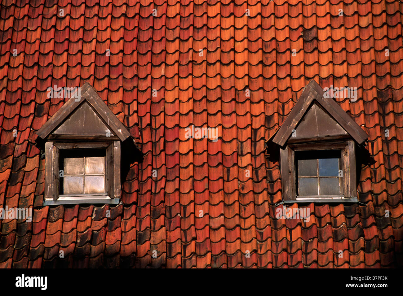 Ancient roofs and windows hi-res stock photography and images - Alamy