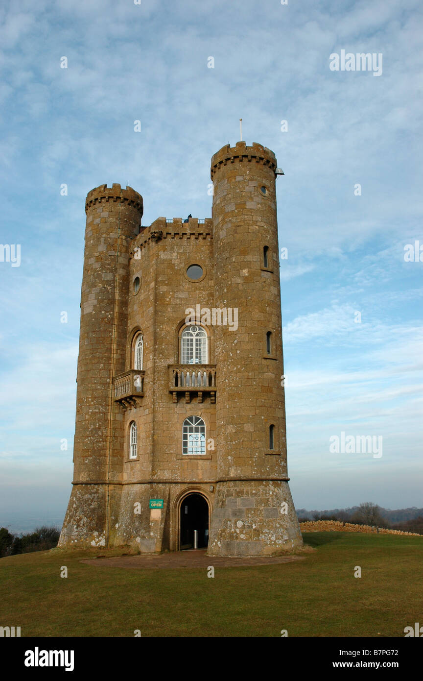 Broadway tower in the Cotswolds Stock Photo - Alamy