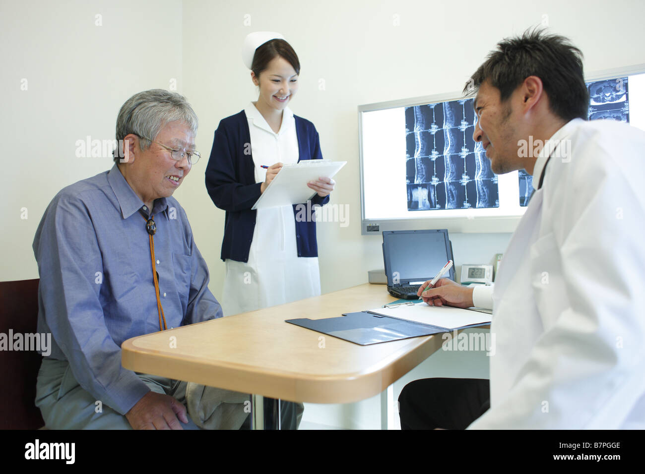Medical examination by interview Stock Photo - Alamy