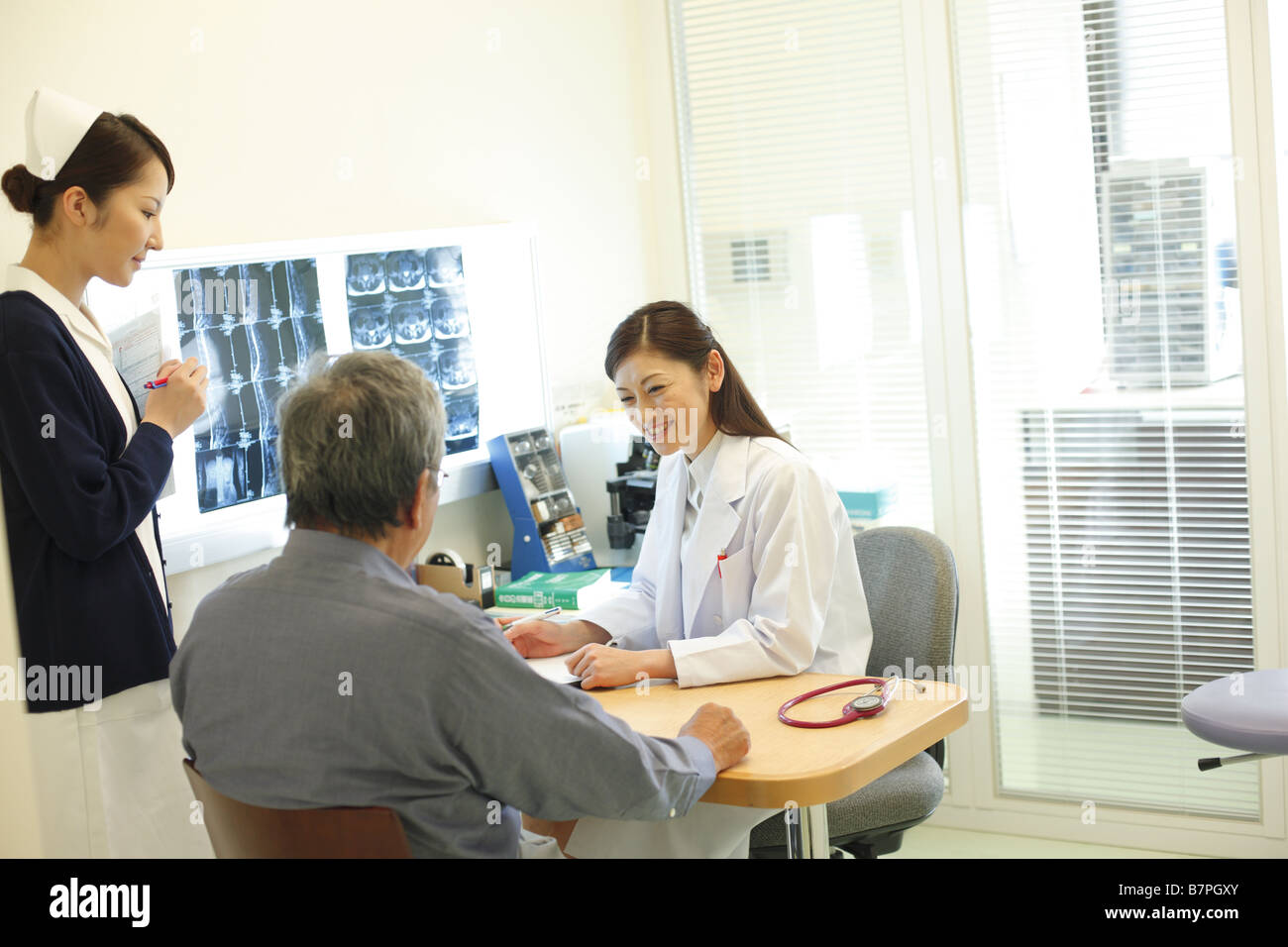 Medical examination by interview Stock Photo - Alamy