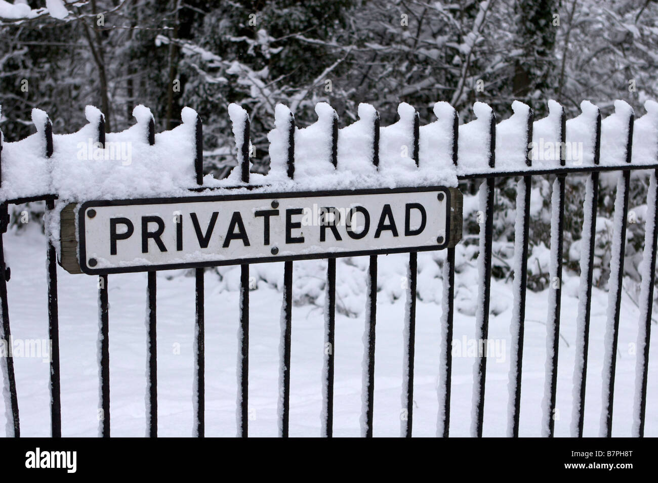 Private road street sign hi-res stock photography and images - Alamy