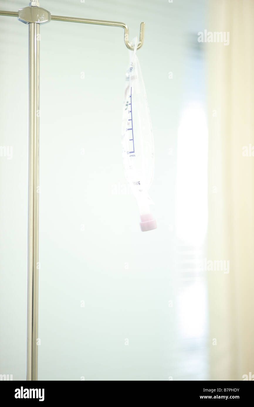 Intravenous drip vertical hi-res stock photography and images - Alamy