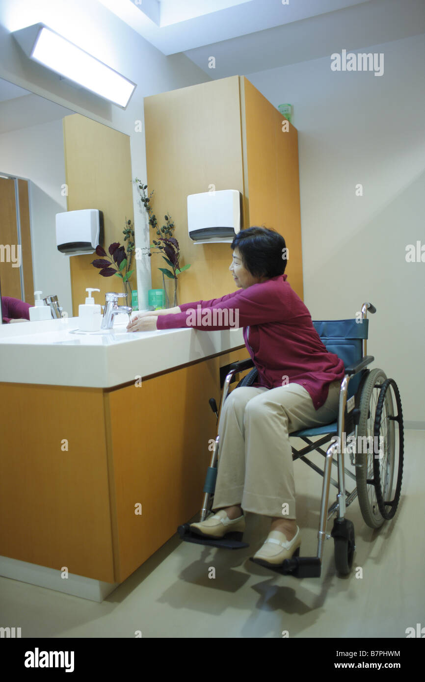 Barrier free hi-res stock photography and images - Alamy