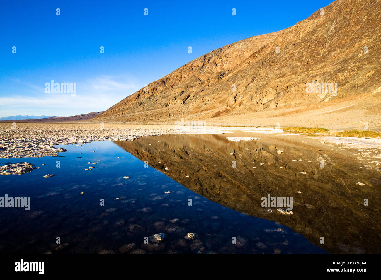 Mirror death hi-res stock photography and images - Alamy